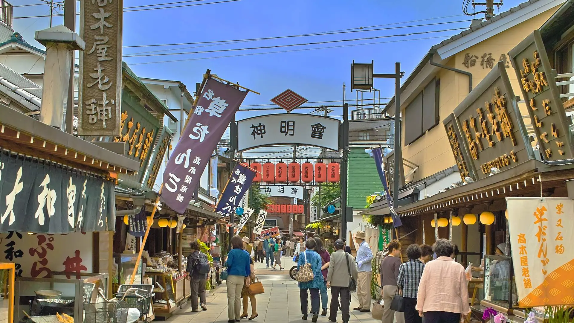 Strolling the Old World of Tokyo: An One-Day Walking Tour through ...