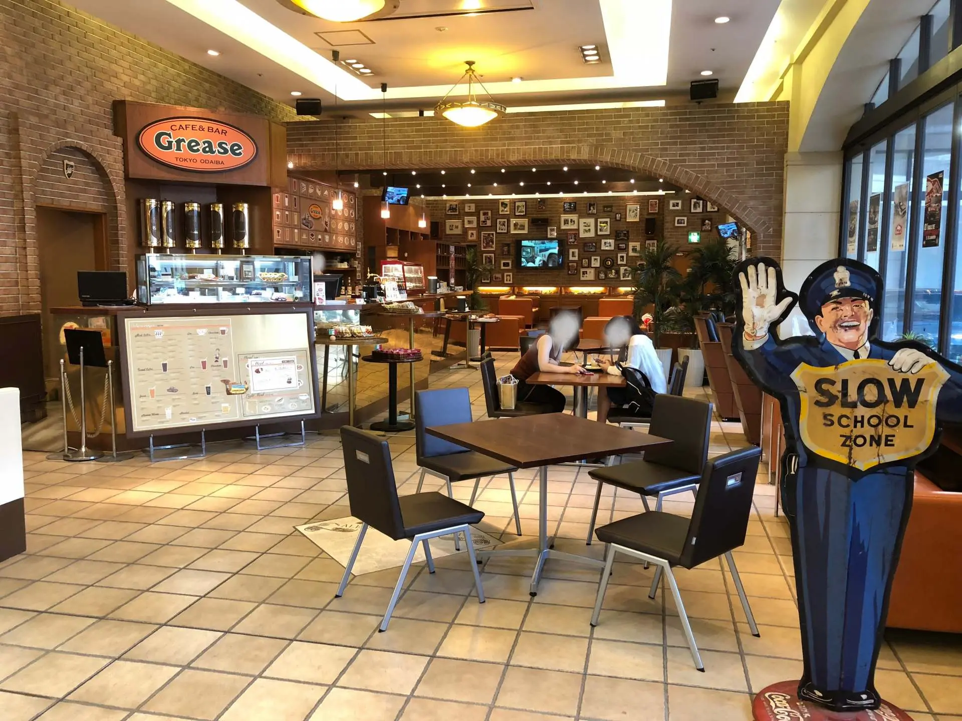 [Closed Down] CAFE&BAR Grease - What to Eat, Access, Hours & Price ...