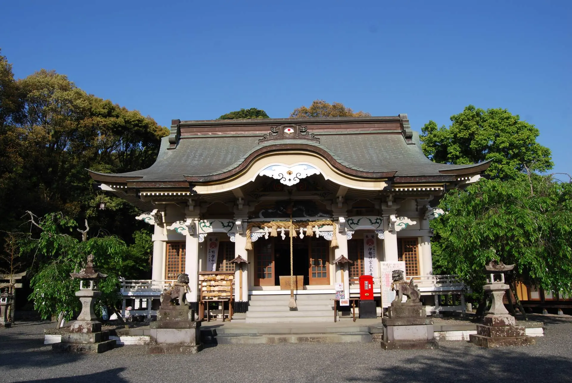 Takeo Shrine - Must-See, Access, Hours & Price | GOOD LUCK TRIP