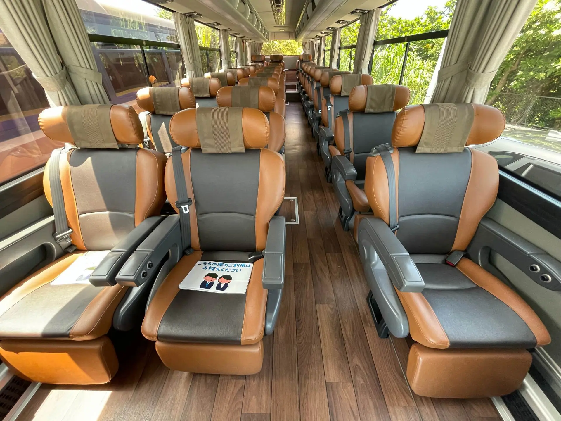 Regular Sightseeing Bus (Naha) | GOOD LUCK TRIP