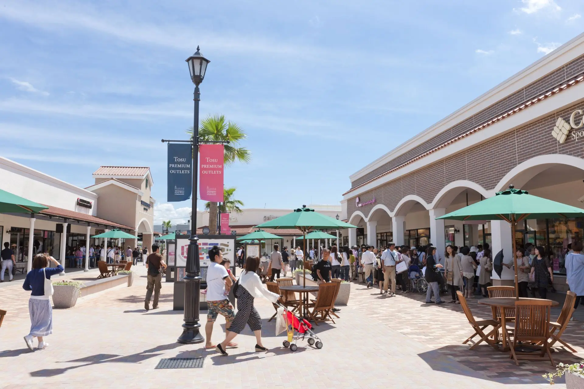 Tosu Premium Outlets - Where to Shop, Access, Hours & Price | GOOD LUCK ...